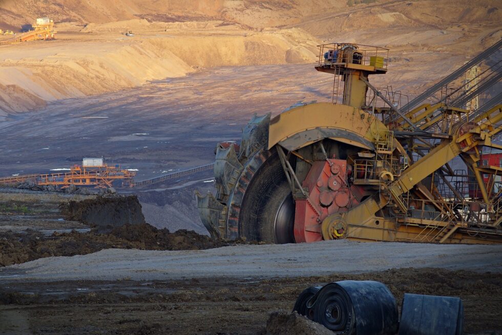 Common Practices and Equipment in Underground Mining